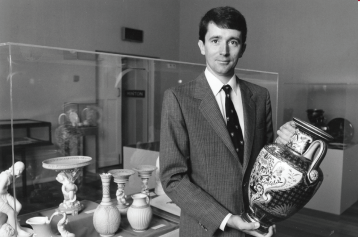 VALE | DR ROBERT WILSON